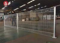 China Roll Top Triangle Bending Welded BRC Wire Mesh Fence 5.0mm High rigidity for sale