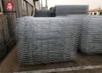 China Roll Top Triangle Bending Welded BRC Wire Mesh Fence 5.0mm High rigidity for sale