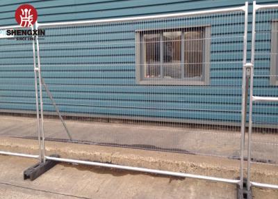 China Blow Molding 1.2mm Temporary Construction Fencing Aesthetically Pleasing for sale