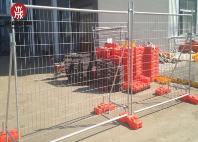 China Event Construction 4mm Site Fencing Panels For Distance Insulator for sale