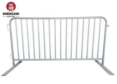 China Portable Road Temporary Crowd Control Barriers Metal Steel Galvanized Tube for sale