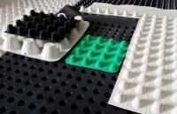 China Eco-Friendly HDPE Plastic Green Roof Trays in 10m/20m/30m Length and 1M-3M Width for Performance for sale