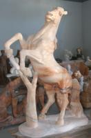 China Pink Marble Horse Sculpture 200cm Natural Stone Animal Carving Customizable for sale
