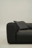China Italian Minimalist Fabric-Leather Sofa - High-End Comfort For Modern Homes And Hotels for sale