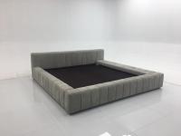 China Grey Modern Minimalist Italian Bed With Custom Leather Fabric for sale