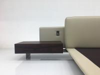 China Queen Size Real Leather Sleigh Bed With No Underbed Storage Solution Contemporary for sale