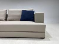 China Modern High End Minimalist Italian Style Fabric Leather Sofa Stain Resistant for sale