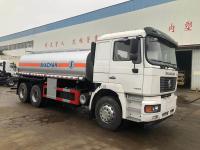 China SHACMAN F2000 6x4 Oil Tank Truck 300Hp Euro II 40T GVW with 300L Aluminum Fuel Tank for sale
