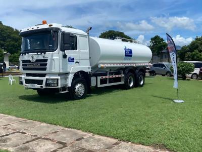 China SHACMAN F3000 6x4 Oil Tank Truck 336HP Euro V 40T Capacity 300L Fuel Tank for sale