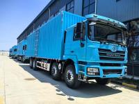 China F3000 8X4 Box Truck 10M Cargo Box 380HP Engine 50T Loading Capacity for sale