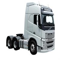 China Volvo 4x2 Heavy Duty Tractor Truck 3000 mm Wheelbase 400L Fuel Tank for sale