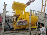 China Diesel Engine Concrete Drum Mixer Aggregate Mixing Machine With Wheels for sale