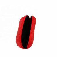 China Customised Oxford Cloth Sunglass Cases Zip Up Glasses Case Anti Pressure for sale