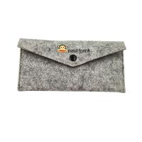 China Unisex Felt Glasses Bag Custom Sunglasses Case Easy To Carry for sale