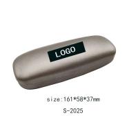 China Scratch Resistance Luxury Silver Metal Glasses Case Unbreakable for sale