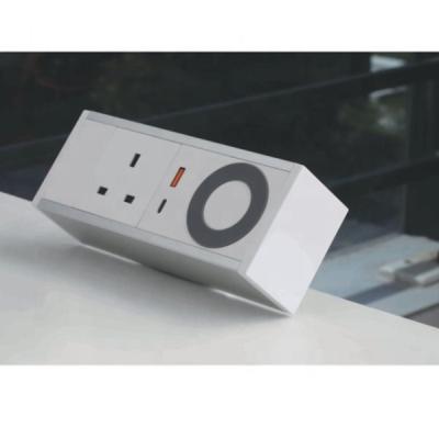 China UK Desk Clamp Power Strip with 2 Outlets, 2 USB Ports & Wireless Charger - 1.5M Cable Aluminum Construction for sale