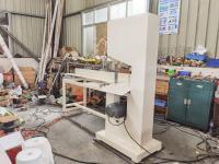 China Small Tissue Paper Roll Band Saw Cutting Machine 2.2KW Toilet Roll Cutting Machine Industrial for sale