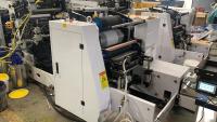 China Fully Automatic Napkin Paper Making Machine With Automatic Transfer 1/2 1/4 1/6 1/8 Folding type for sale