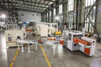 China 1/2 Fold Soft Bag Pack Facial Tissue Paper Machine Production Line High Speed Automatic Transfer Packaging System for sale