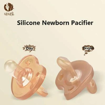 China Baby Food Grade Silicone Pacifier Super Soft Liquid Silicone 0-36 Months FDA LFGB for sale