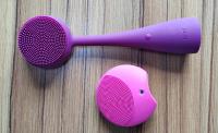 China Customized Silicone Facial Cleansing Brush Soft Bristle Blackhead Removal Portable Skincare Tool for sale