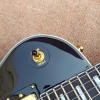 China Custom LP Electric Guitar Red Flame Maple Top Mahogany Body 628mm Scale 22 Fret Gold Hardware for sale