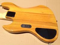 China Flame Maple 5 String Electric Bass Guitar Ashwood Body 20 Fret Maple Fingerboard for sale