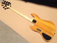 China Flame Maple 5 String Electric Bass Guitar Ashwood Body 20 Fret Maple Fingerboard for sale