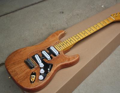 China Custom Natural Wood Electric Guitar SSS Pickups 22 Fret Mahogany Body Rosewood Fingerboard for sale