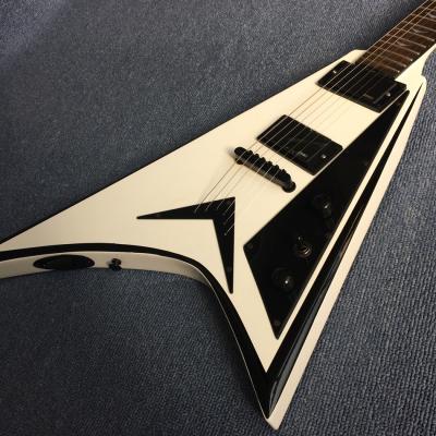 China Custom V Style Electric Guitar Rosewood Fingerboard 22 Fret Mahogany Body for sale