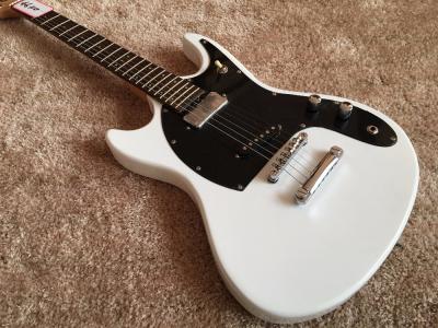 China Custom Mosrite Style Reversed Body Electric Guitar 6 String Mahogany Neck Rosewood Fingerboard for sale