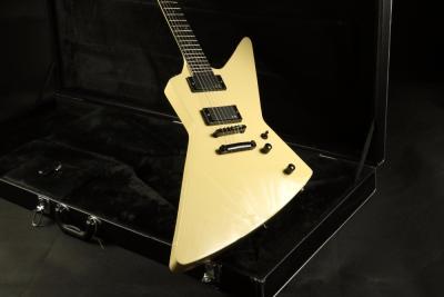 China ESPS Electric Guitar Mahogany Body Rosewood Fingerboard 22 Frets Cream Color Black Hardware for sale