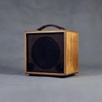 China Rolands AC-60s Clone Ss Acoustic Amplifier with Natural Birch Enclosure for sale