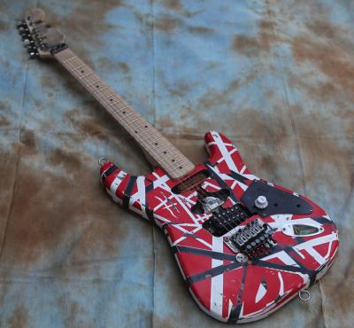 China Custom Aged ST Electric Guitar Basswood Body Maple Neck 21 Fret Vintage Relic for sale