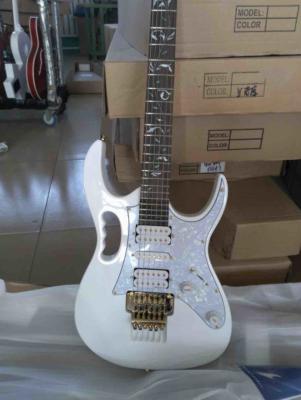 China Custom Snow White Electric Guitar 22 Frets Deep Scalloped Rosewood Fingerboard Mahogany Body Gold Hardware for sale