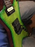 China Custom Flamed Maple Top Electric Guitar with Floyd Rose Tremolo 22 Fret Mahogany Body for sale