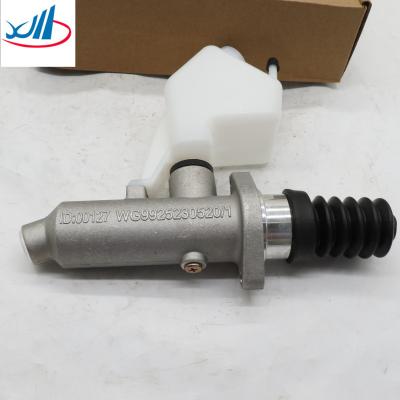 China A7 T7H Clutch Master Cylinder WG9925230520/1 With Oil Can for sale