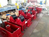 China 15 T Hydrulic Lifting Bolt Adjustment  Pipe Roller Stands , CE Pipe Welding Rollers for sale