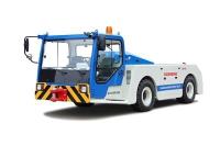 China Four Wheel Drive Power Train Diesel Aircraft Tractor With Front And Rear Wet Disc Brakes for sale