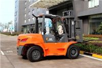 China Diesel 8 Ton Forklift With Rapid Acceleration And Low Fuel Consumption for sale