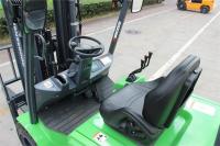 China Wide View Mast Design Battery Powered Forklift 4 Ton 4 Wheel Flexible Steering System for sale