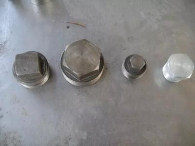 China ANSI B16.11 Forged Pipe Fittings , Socket Weld Pipe Fittings Hex / Square / Round Plug for sale