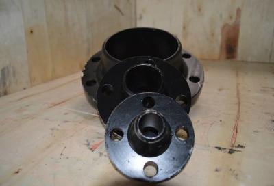 China Black Color RF WN Flange High Strength 900# ASME B16.47 SER.B ASTM A105 for sale