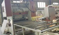 China PLC Control 200t Pressure Perforation Machine with Customizable Hole Shapes for Board Punching for sale
