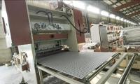 China High Speed Hydraulic Punching Machine with 160 KG Punching Pressure for Customizable Hole Shapes in Panels for sale