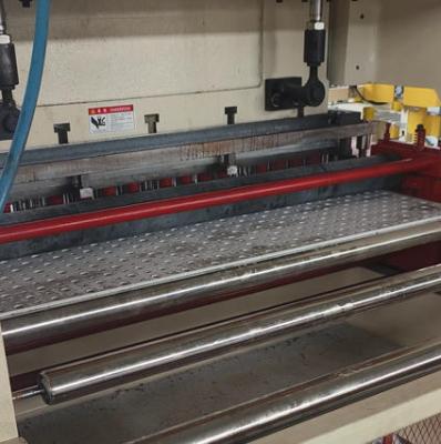China Industrial Gypsum Board Perforator with 160 KG Punching Pressure for 20mm Max Thickness at 1 Board/Min Speed for sale