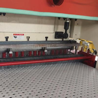 China 200T Pressure High Automatic Perforating Machine for Max 20mm Thickness Gypsum Board Punching for sale