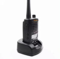 China 3-10KM Talk Range Digital DPMR Commercial Two Way Radio Walkie Talkie For Mag One VZ-D135 for sale