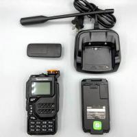 China Dual Band High Power Walkie Talkie Style VHF/UHF Two Way Radio with 3000mAh Battery for sale