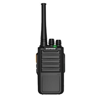China VHF136-174 or UHF 400-470 MHz Walkie Talkie with Long Endurance Speech Encryption for sale